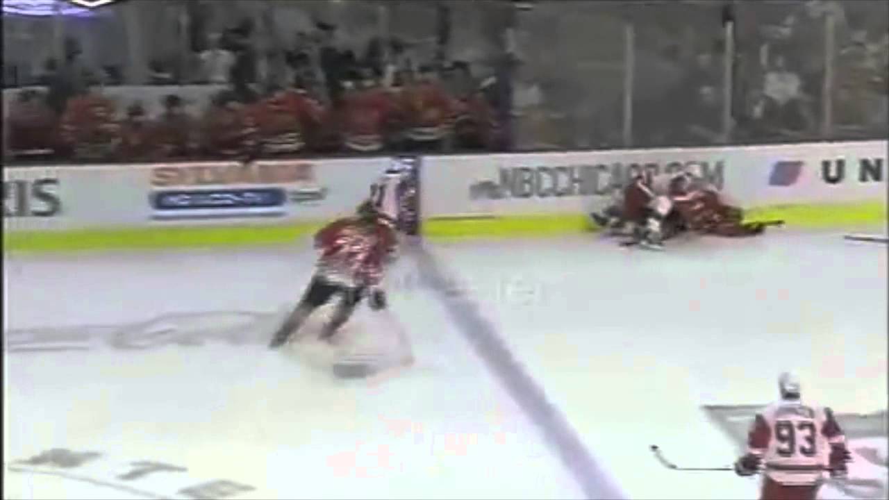 Niklas Kronwall huge hit on Havlat edit - YouTube