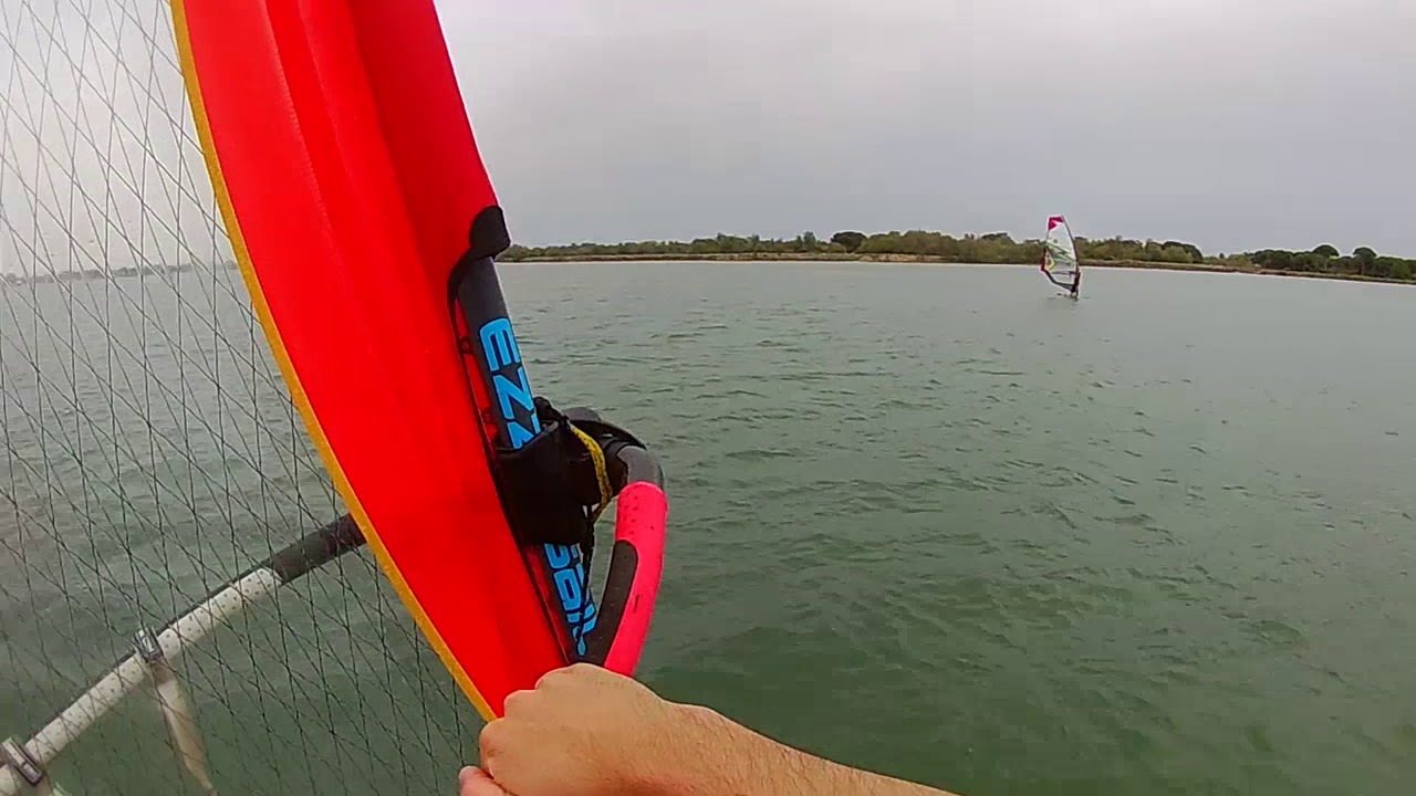 Ezzy Hydra 7.0 - Light wind - YouTube