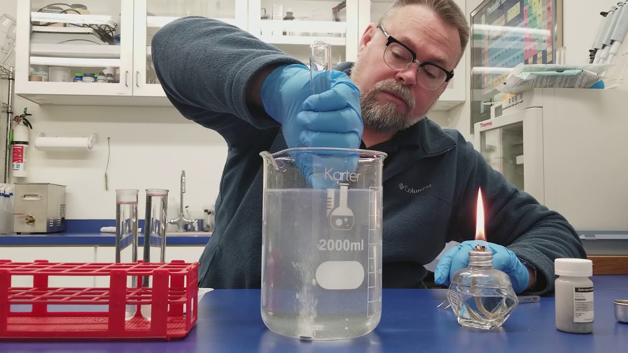 Stoichiometric reaction and complete combustion - YouTube