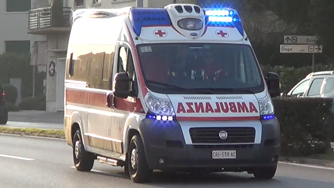 Ambulanza Croce Rossa Italiana Vicenza [129] - Italian Red Cross ...