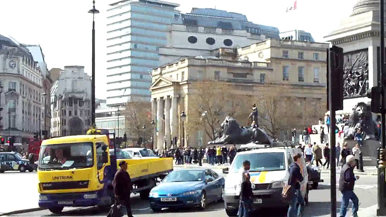 Street-view of a roundabout.... Trafalgar Square, London. - YouTube