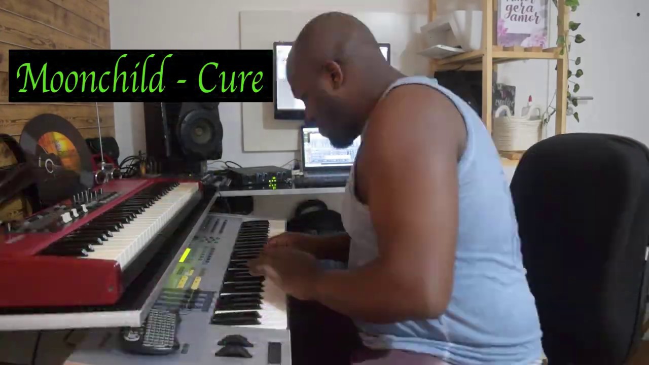 Moonchild - Cure - Synth Bass - Motif es6 - YouTube