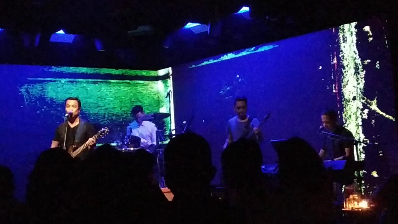 Top Suzara live at 19East - YouTube