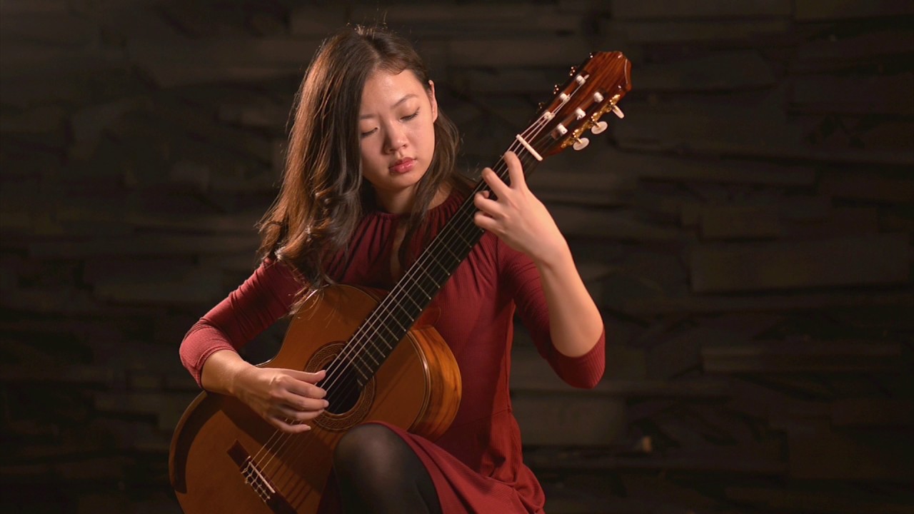 Xuanxuan Sun Performing Trois Dimensions Modales - YouTube