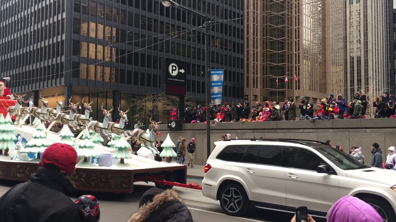 Santa Float at Santa Claus Parade - YouTube