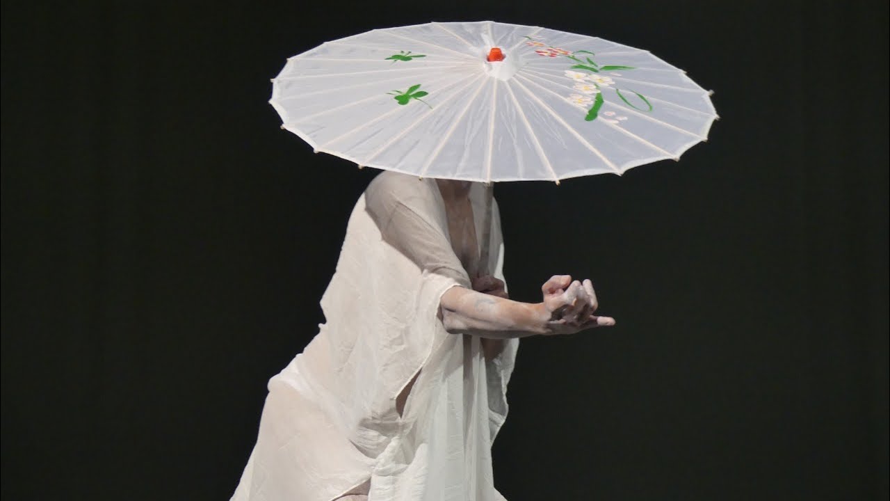Canto a mis Ancestros (danza Butoh) butoh dance, Butoh performance ...