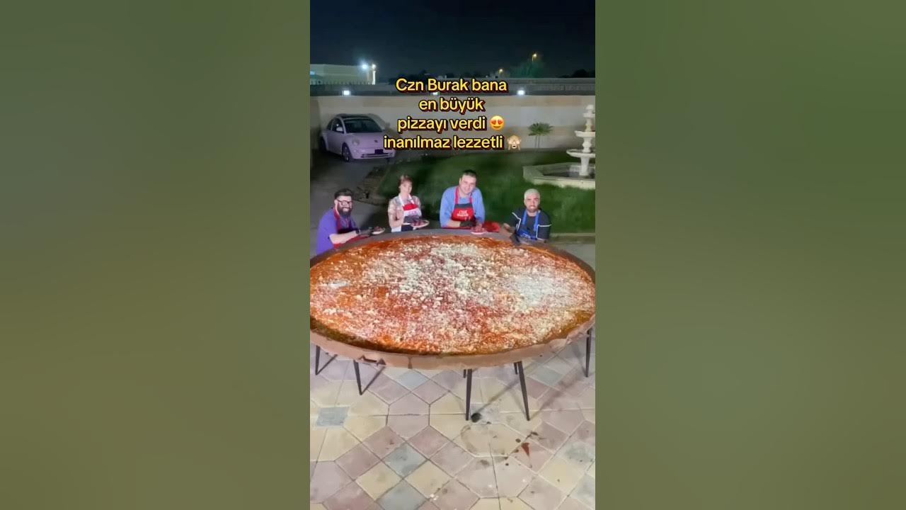 Mmm pizza😍 - YouTube