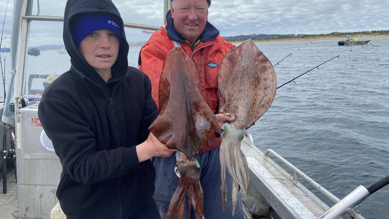 Out on the boat with commercial fisherman || Squid Fishing - YouTube