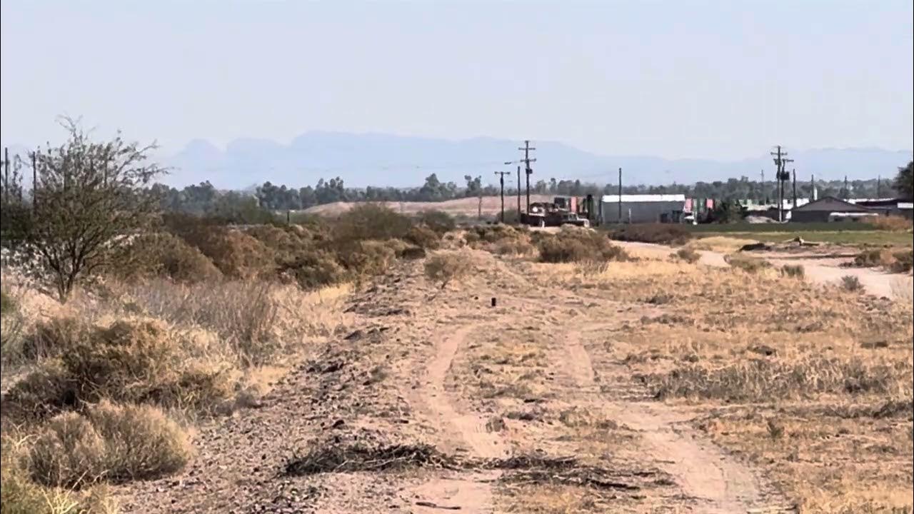 Here comes Mr. Excitement UP 7118 C44ACM built 7/98 - YouTube