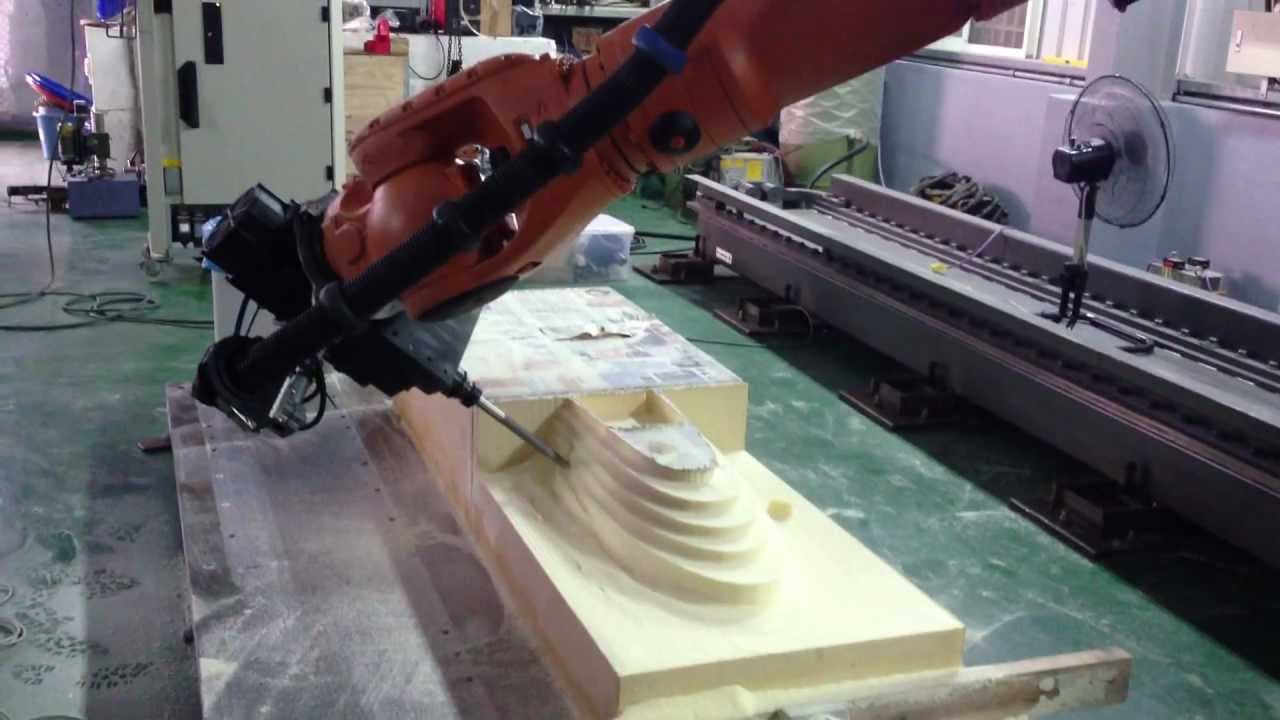 巧笙科技 Robotmaster & KUKA KR210 & GC Spindle - YouTube