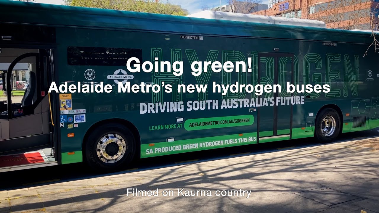Adelaide Metro's new hydrogen buses - YouTube