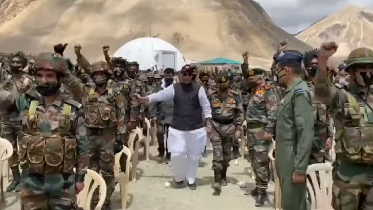 Defense Minister Rajnath Singh visits Ladakh, watches 11,000 ft ...