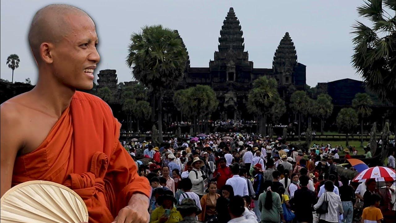 ព្រះអង្គ ចន្ទ មុនី ជួូបមនុស្សច្រើនមុឺននាក់នៅអង្គរ |Chan Mony met ten of thousands people in ...
