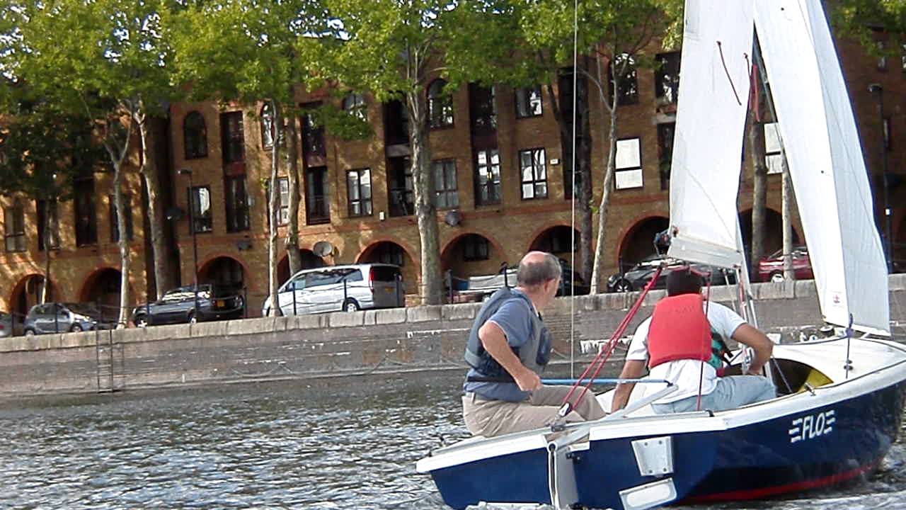 Andy & Alan Sailing in Wayfarer World 'Flo' Part 2 - YouTube