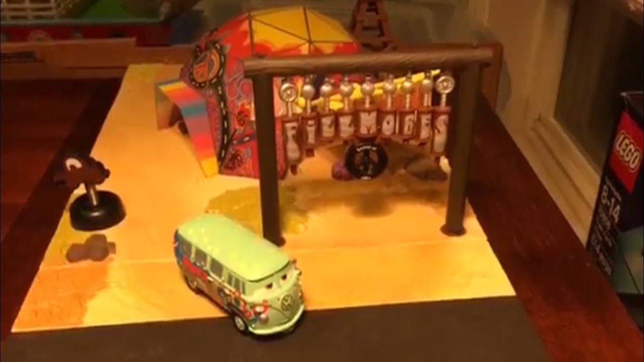 Cars presision series playset: Fillmores taste inn tent - YouTube