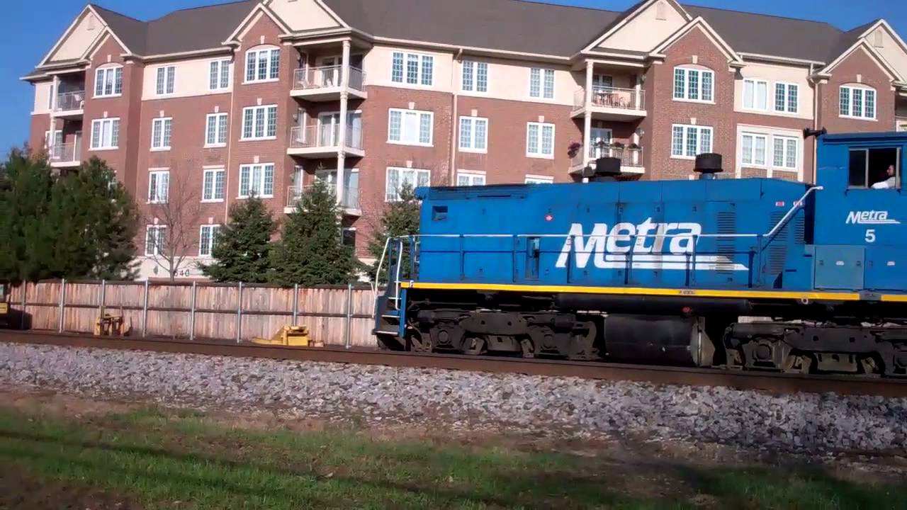 METRA EMD SW1500 5 Balast Freight Central and Osterman Deerifelld - YouTube