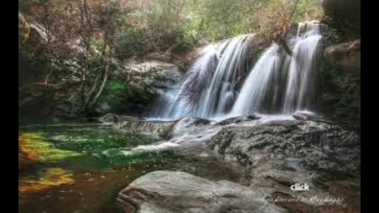 ΜΙΑ ΚΟΡΗ ΚΑΘΕΤΑΙ ΣΤΗΝ ΑΜΜΟΥΔΙΑ-ΑΝΝΑ ΚΑΡΑΜΠΕΣΙΝΗ-ΕΦΗ ΣΑΡΡΗ - YouTube