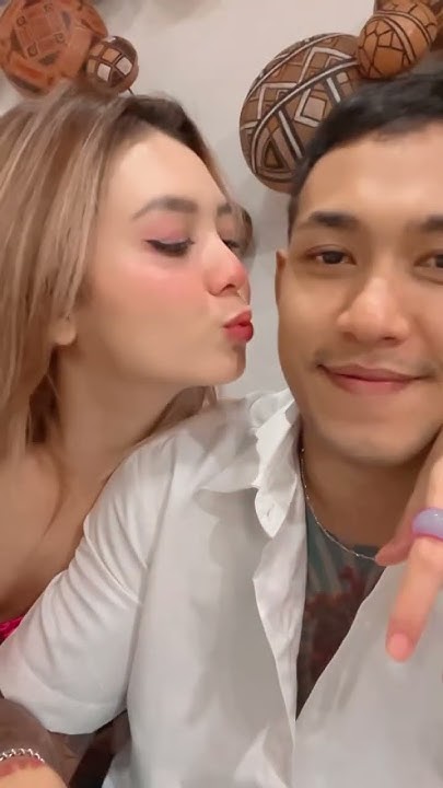 Shwe Htoo and Shwe Mhone - YouTube