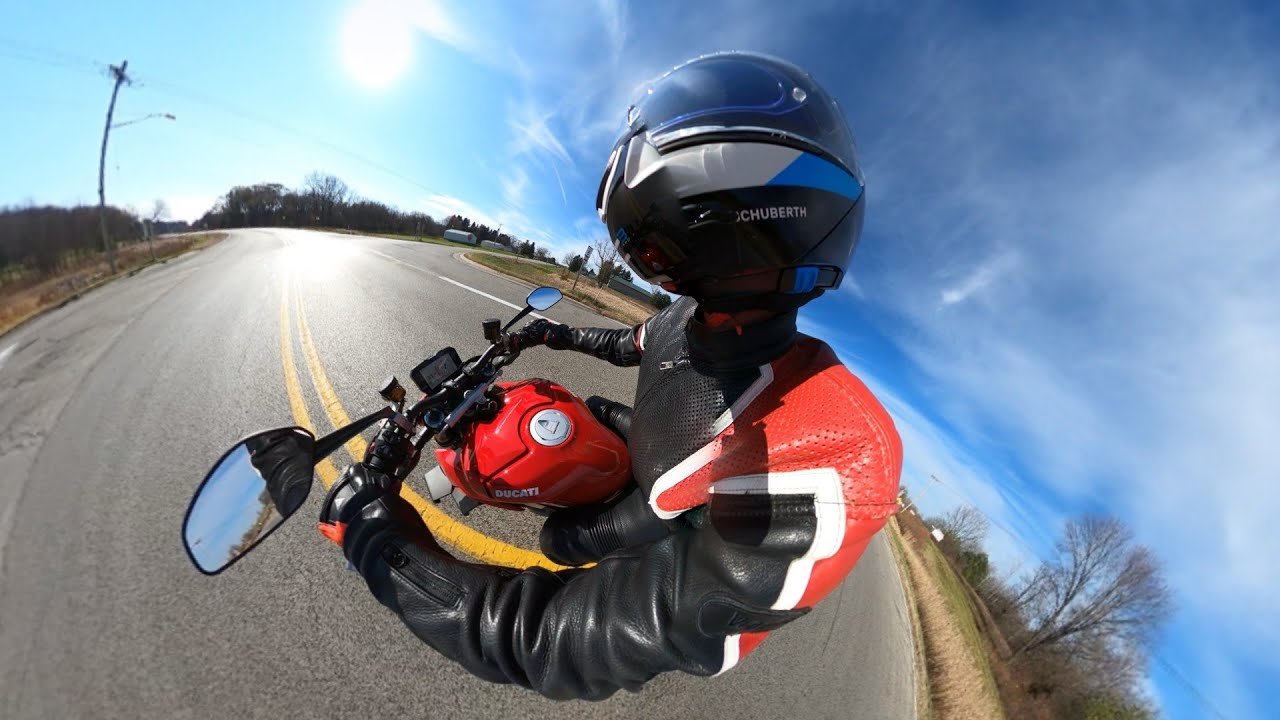 #Ducati V4S #wheelie control demo - YouTube