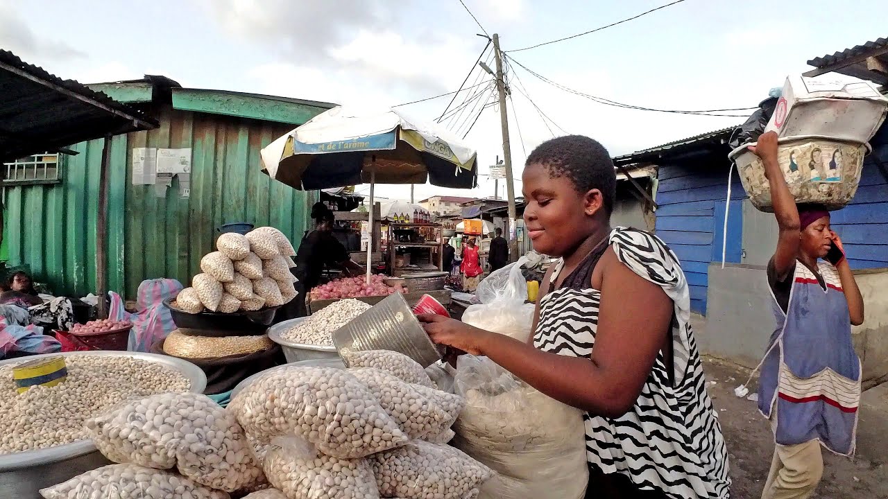 LOCAL CHEAP FOOD MARKET IN GHANA, ACCRA - YouTube