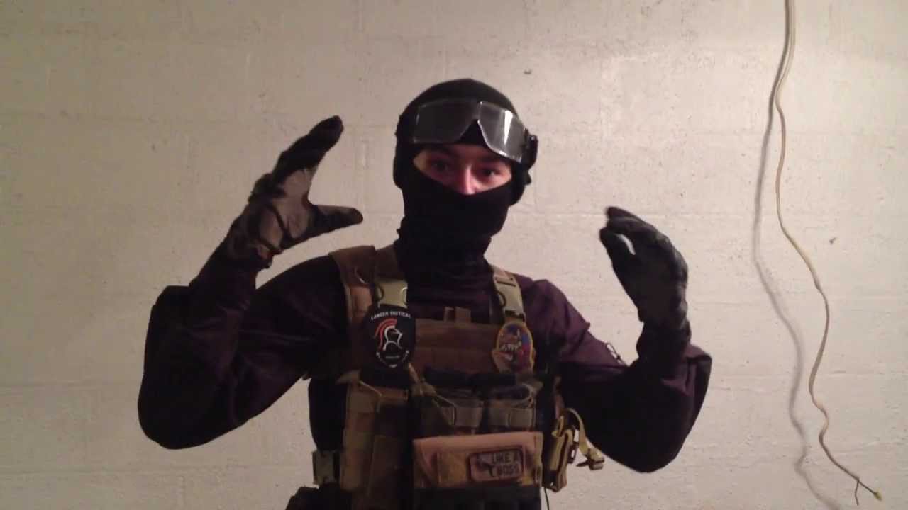 WISEGUY'S Airsoft Urban Recon Loadout - YouTube