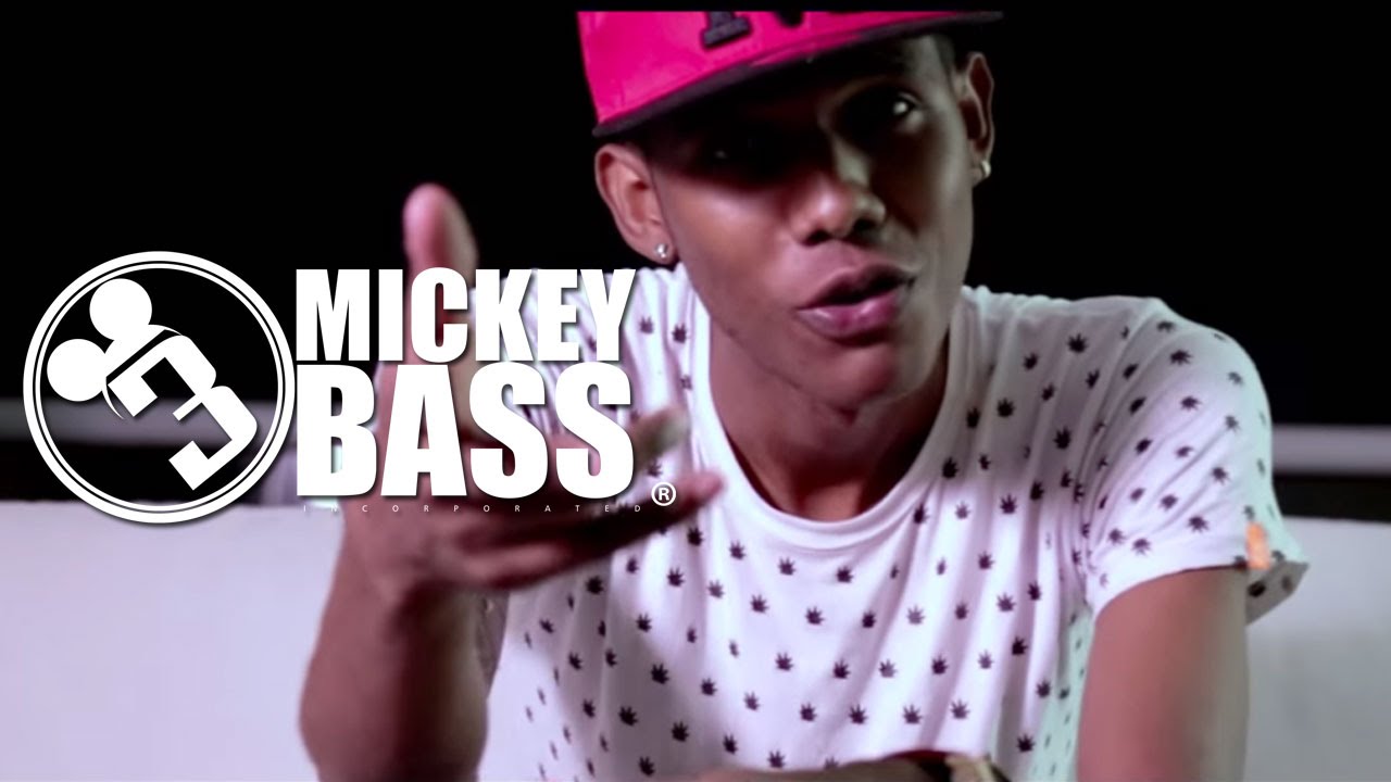 Mickey Bass - Amor Amor (Video Oficial) - YouTube