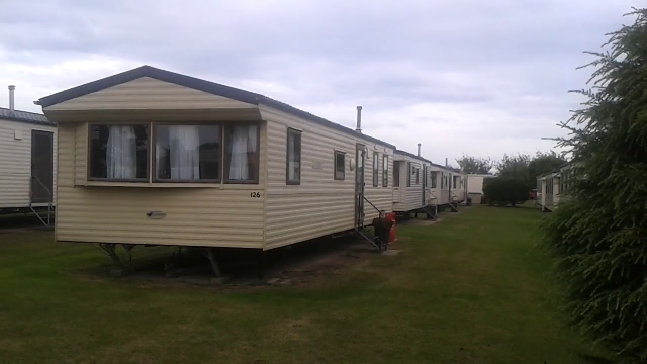 Green Farm Holiday Park Scratby - YouTube