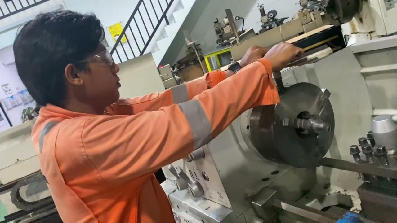 Mesin Bubut : Cara Mengoperasikan dan Setting Centre Pahat - YouTube