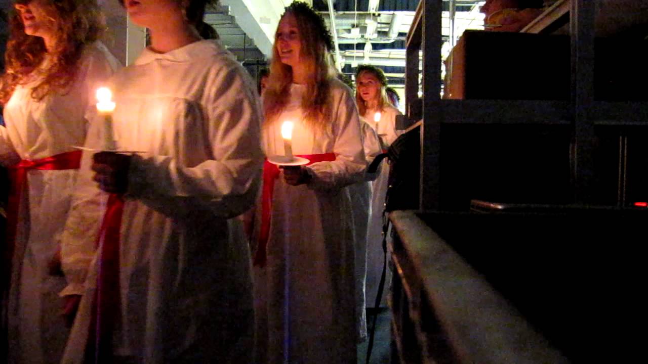 Sankta Lucia Procession - YouTube