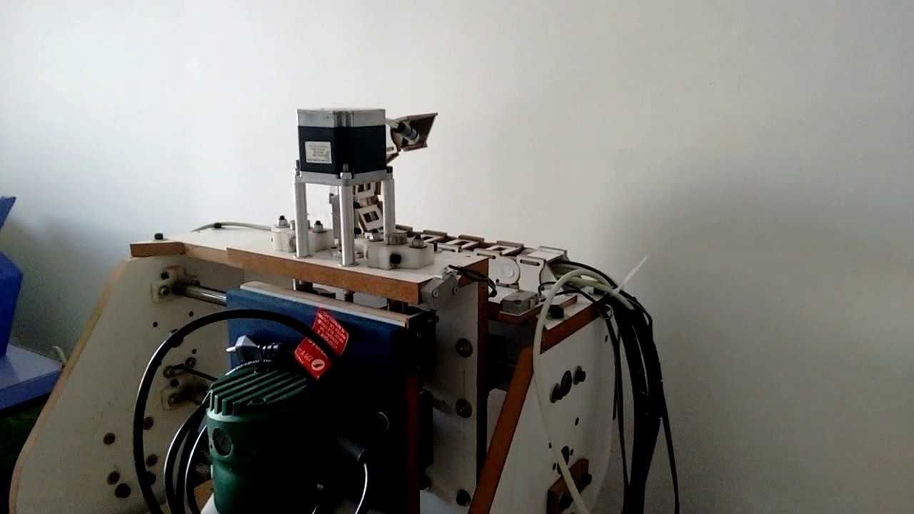 Esteira de cabos instalada na CNC caseira. - YouTube