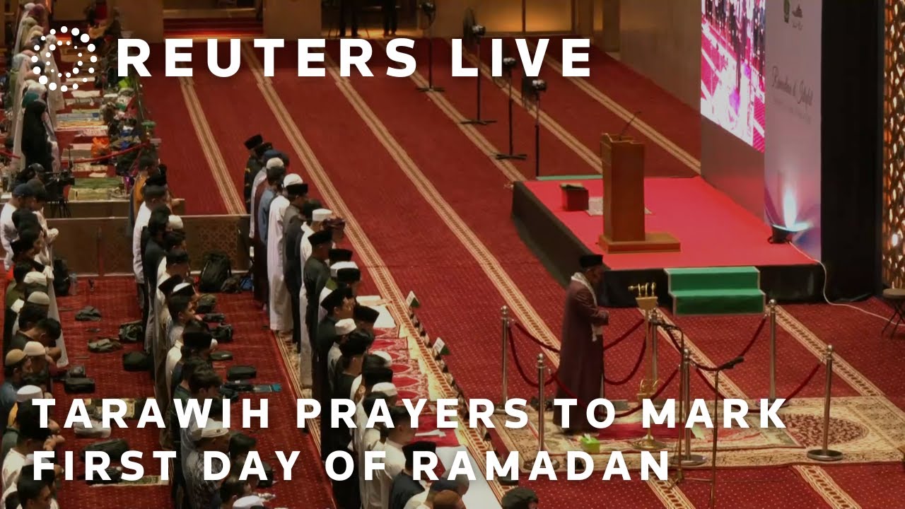 LIVE: Muslims hold Tarawih prayers to mark first day of Ramadan - YouTube