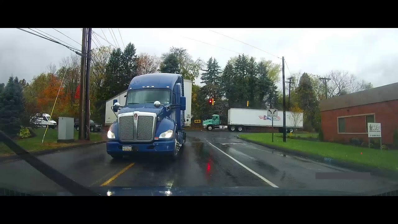 2 Trucks, 2 Cars, 1 Intersection and then this happens - YouTube