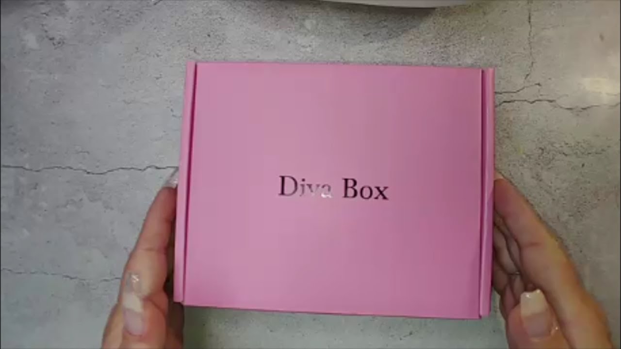 💗February's Diva Box | Triple D |💗 What's inside ?😍 - YouTube