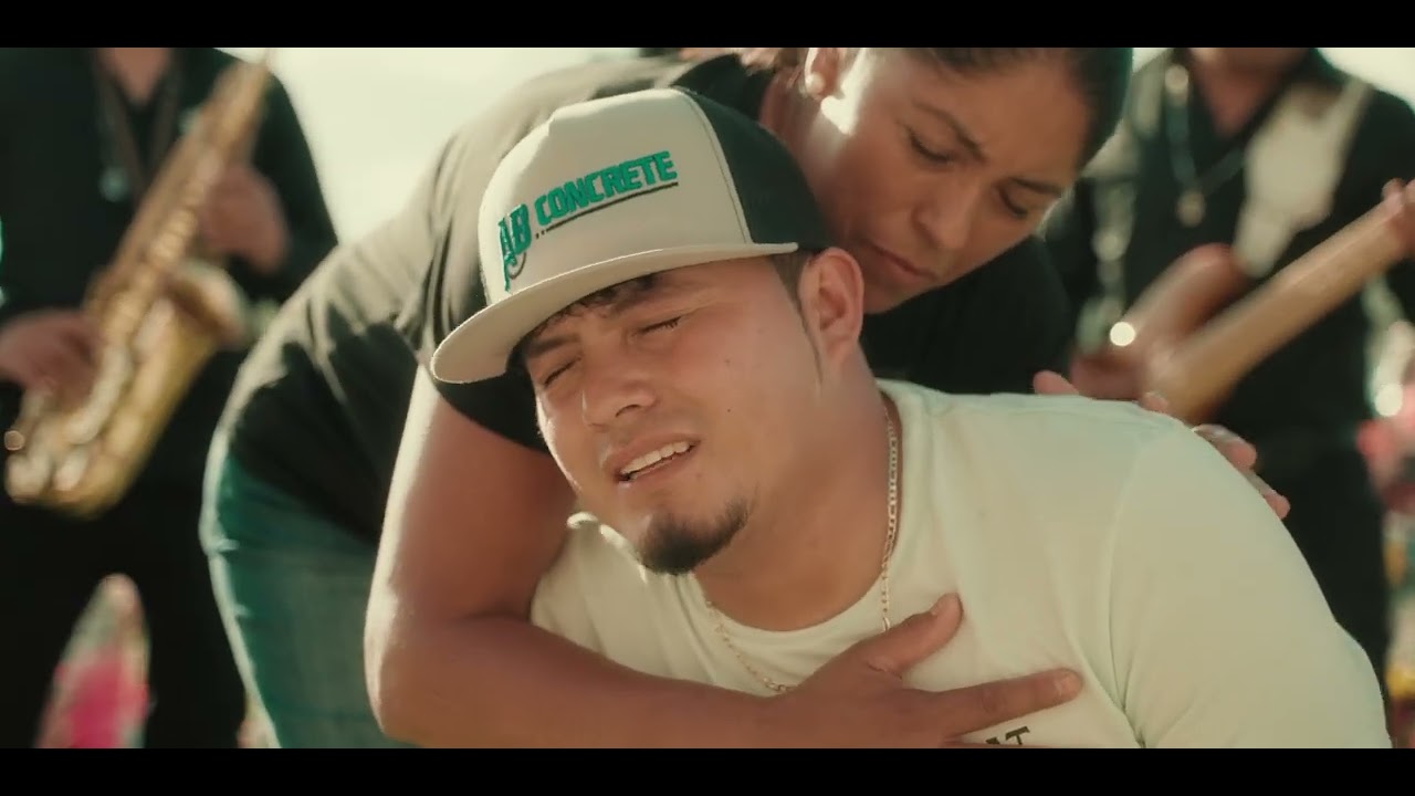 Las 4 velas Los Grandes Potrillos del Bajío Video Oficial - YouTube