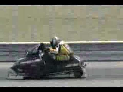 asphalt snowmobile drag race - YouTube