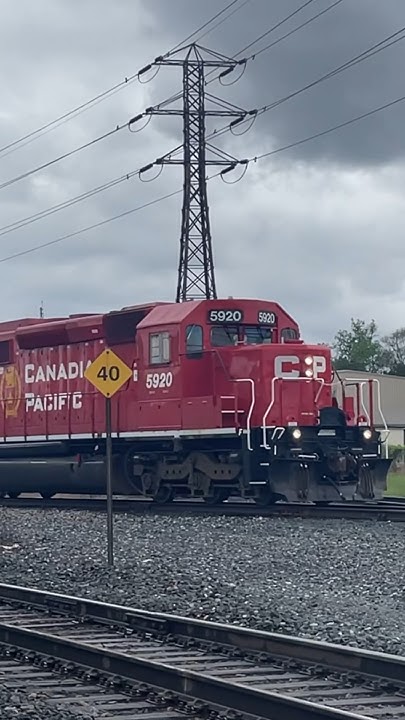 Horn! CP 5920 uses the ETR line again! #shorts - YouTube