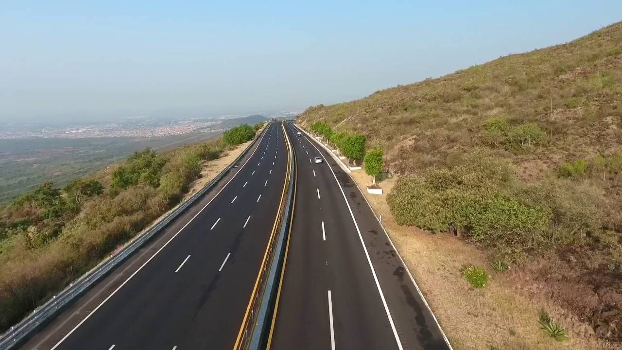 Autopista del Sol desde un Drone - Drone Sky Films Mexico - YouTube