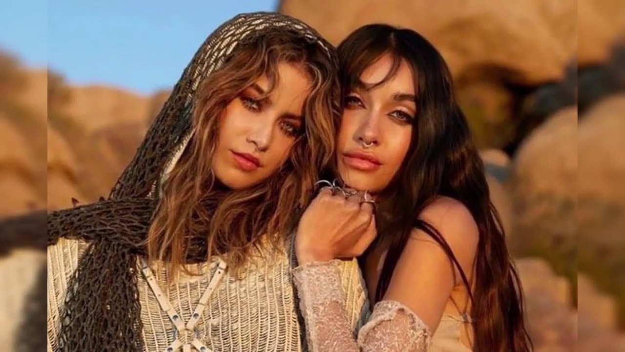 Sofia Reyes, Maria Becerra - MARTE (video) - YouTube