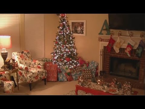CATCHING SANTA ON *LIVE* CAMERA! SANTA CAM! - YouTube