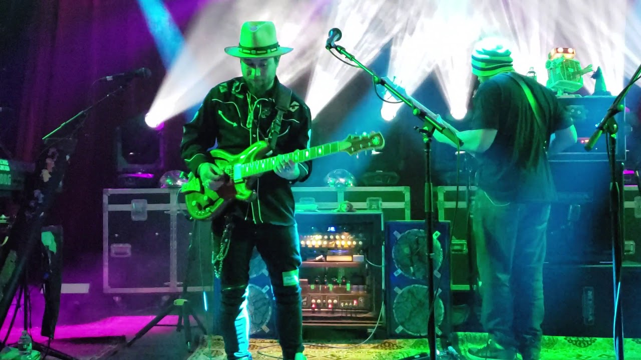 Twiddle - 12/30/19 set 1 - YouTube