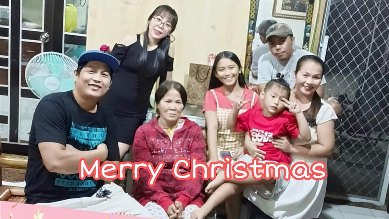 CELEBRATING CHRISTMAS 2022 WITH FAMILY | Angking Vlogz - YouTube