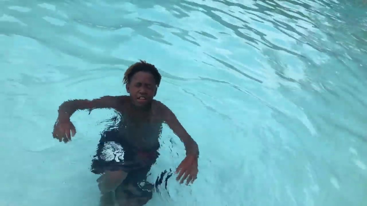 First IRL!! Swim vlog just a fun time - YouTube