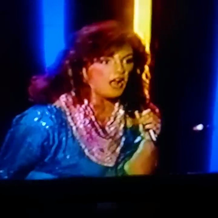 Laura Branigan Solitaire (NYRE 1984) (ABC) - YouTube