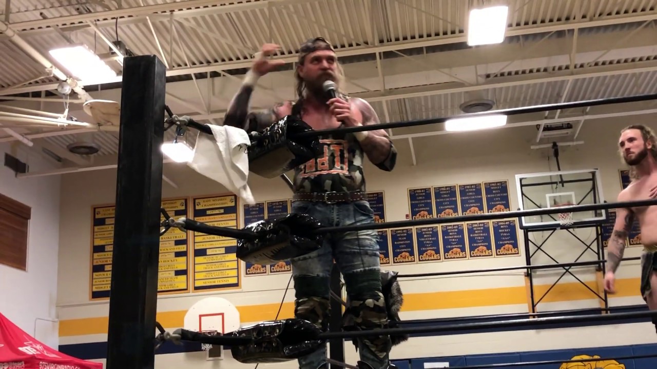 Cody Deaner makes his entrance to face Carter Mason in the Main Event ...