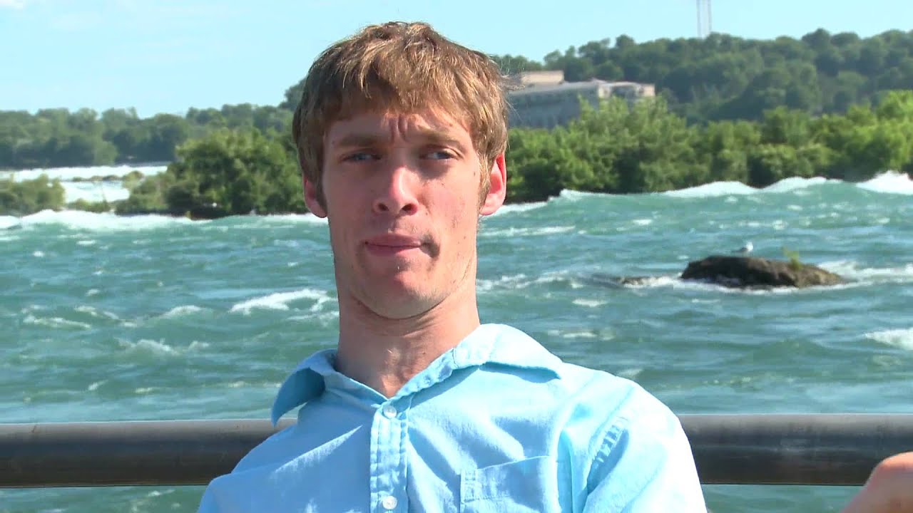 Zach in the Buff: Niagara Falls - YouTube