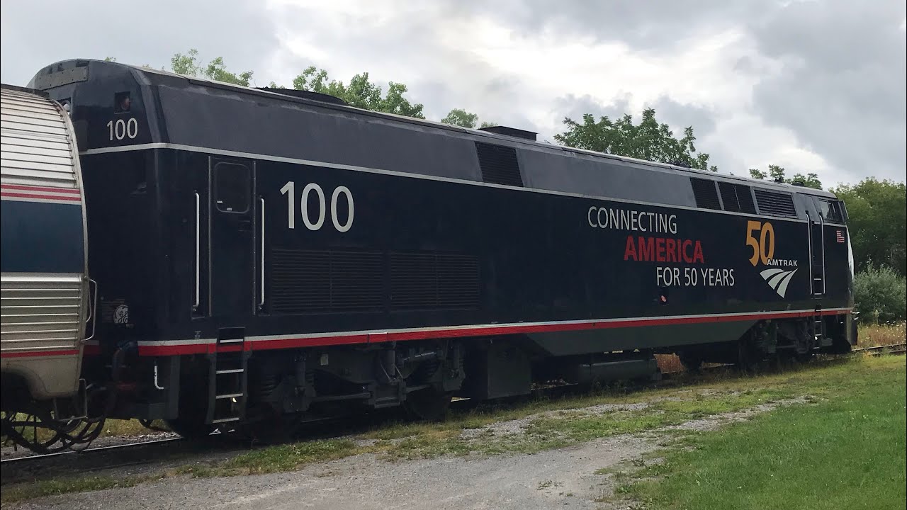 (AMTK 100!!) Amtrak heritage leads AMTK 64 into the USA! - YouTube
