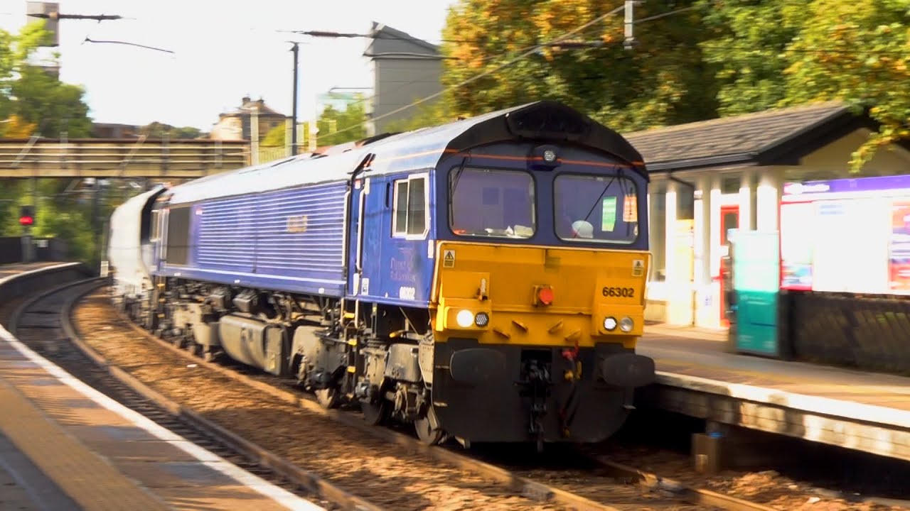 66302 at Shipley on 07/10/2022 with the 6D37 - YouTube