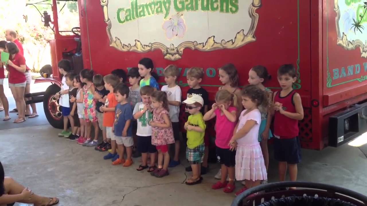 Connor "singing" at Callaway - YouTube