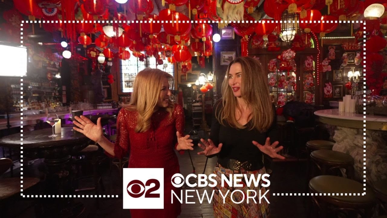 CBS New York Book Club meetup with author Abbott Kahler - YouTube