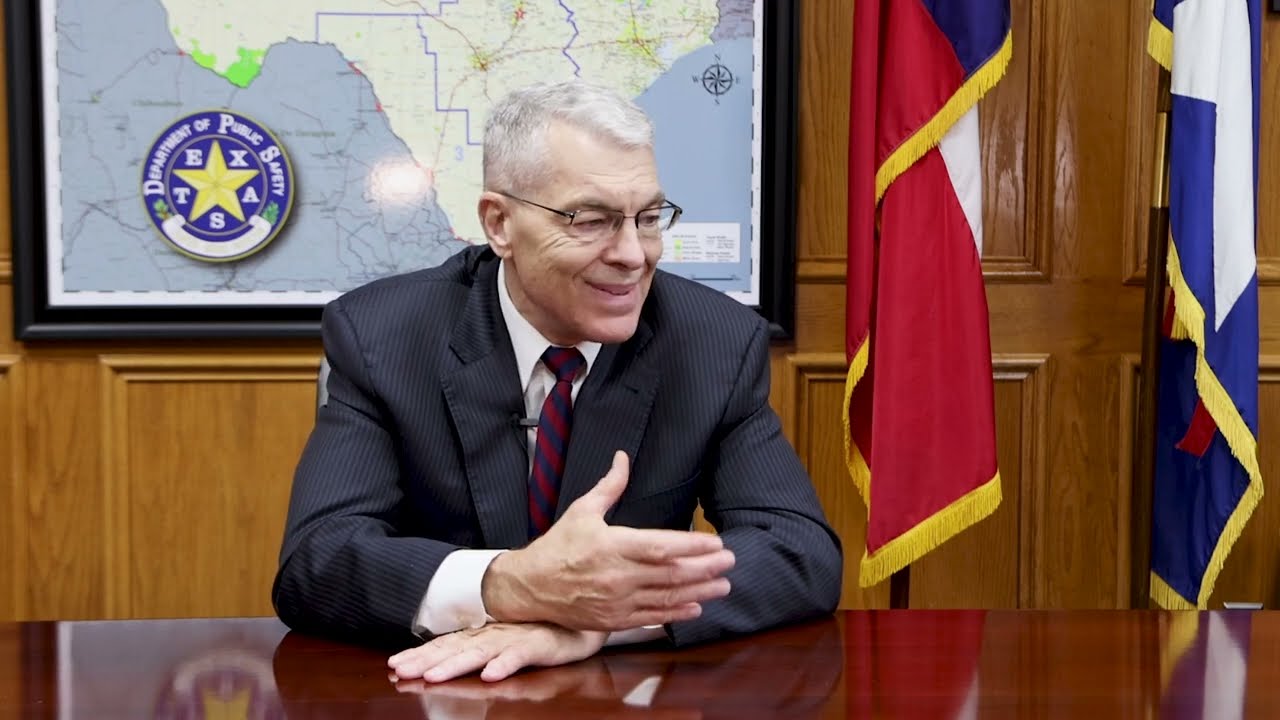 Distinguished Alumni Award 2022 Colonel Steven McCraw - YouTube